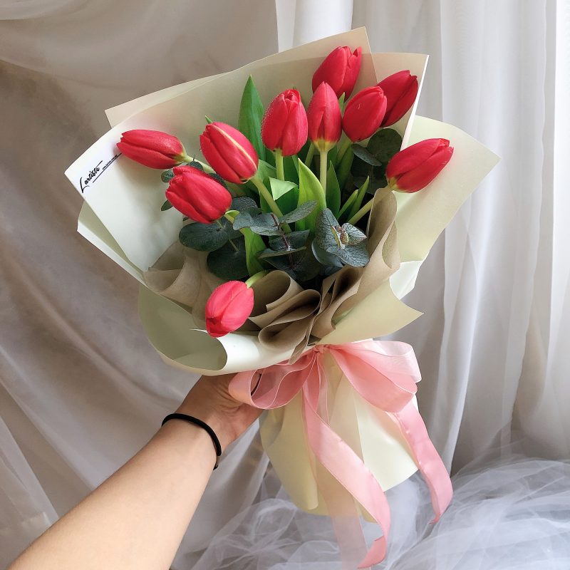 Red Roses Bouquet - 10 stalks - Lartiste - KL Florist