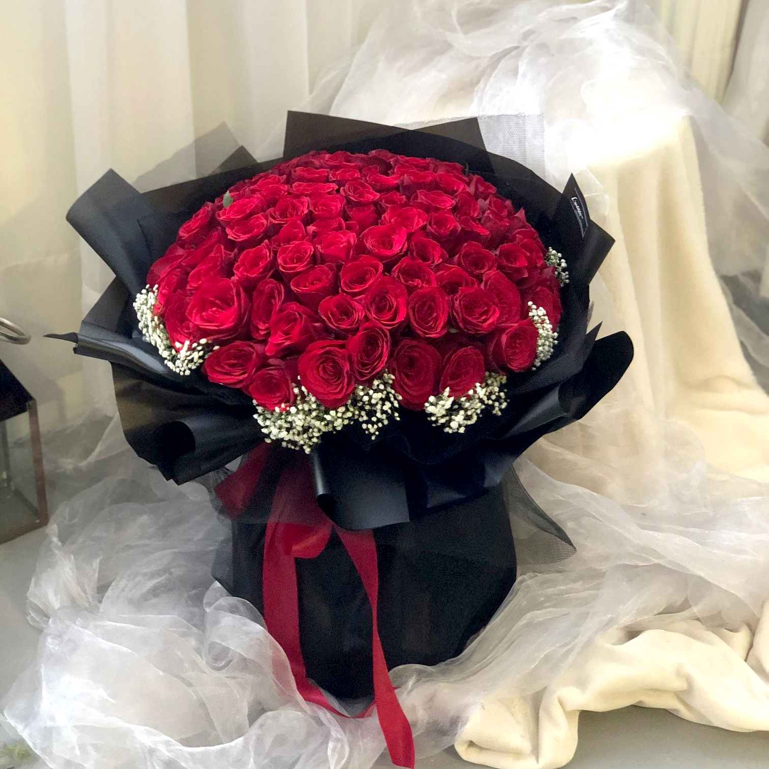 Red Roses Bouquet - 10 stalks - Lartiste - KL Florist