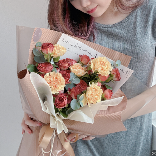 Champagne Charm - Lartiste - KL Florist
