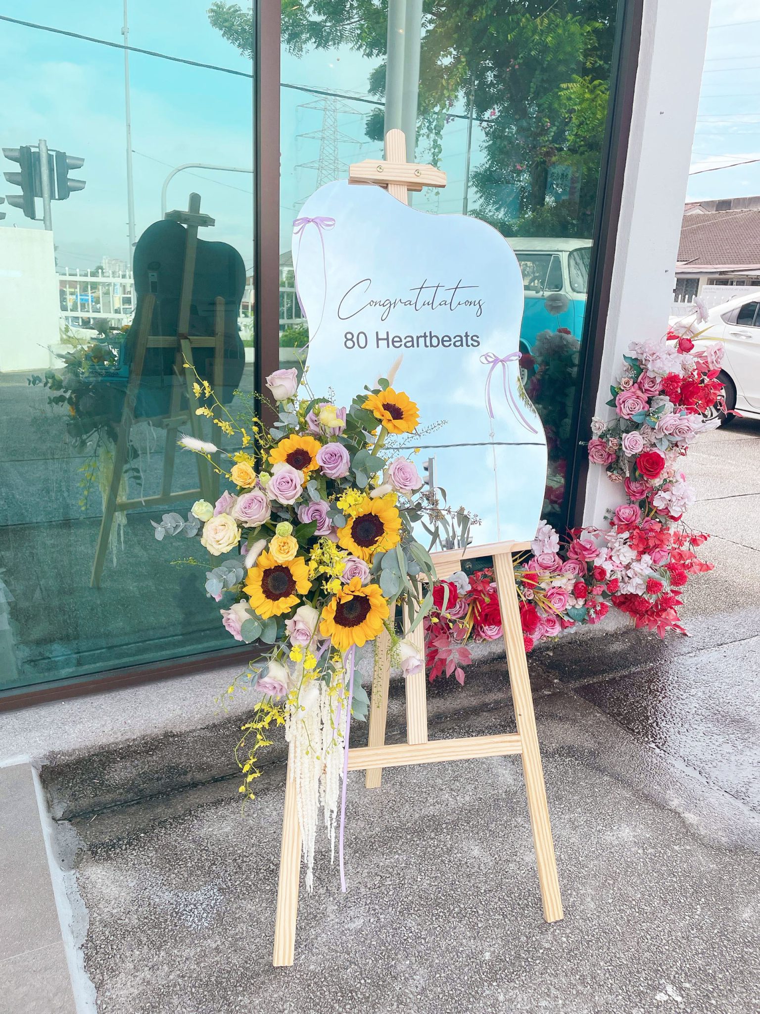 Congratulations Stand 36 - Lartiste - KL Florist
